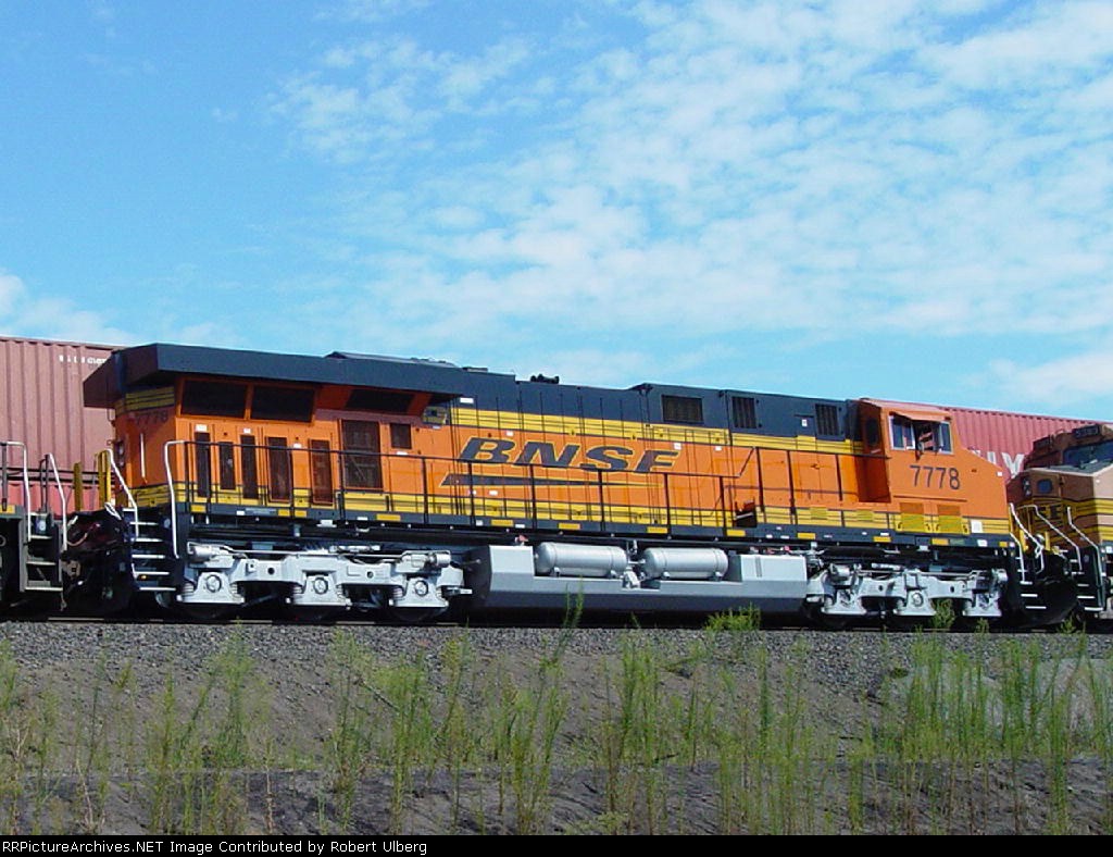 BNSF 7778